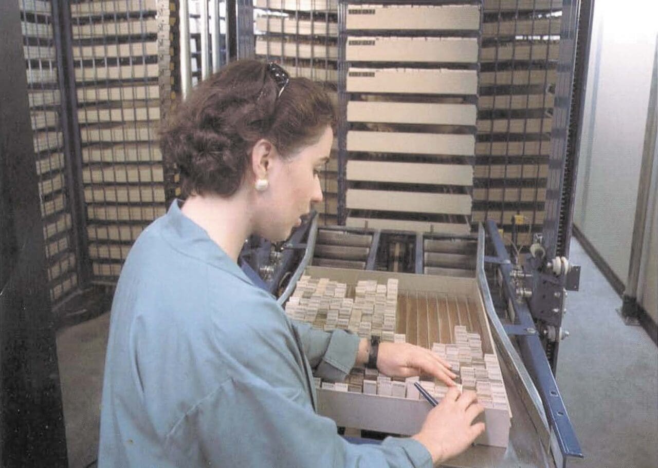 Horizontal Carousels Store 50.1M Pathology Slides in One-Third the ...